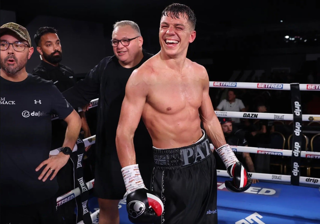 McCormack stops Parra in WBA welterweight eliminator - 024Boxing